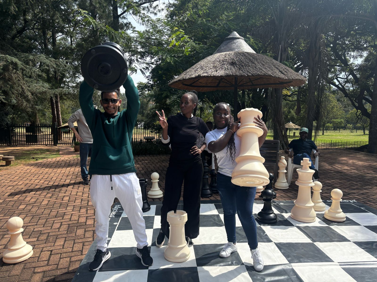 Checkmate and Chat: Can Chess Help You Learn English? – English Access